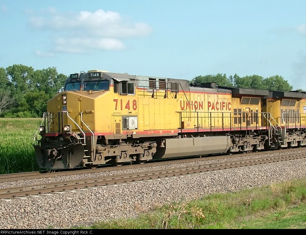 UP 7148 - Passing Through Logan